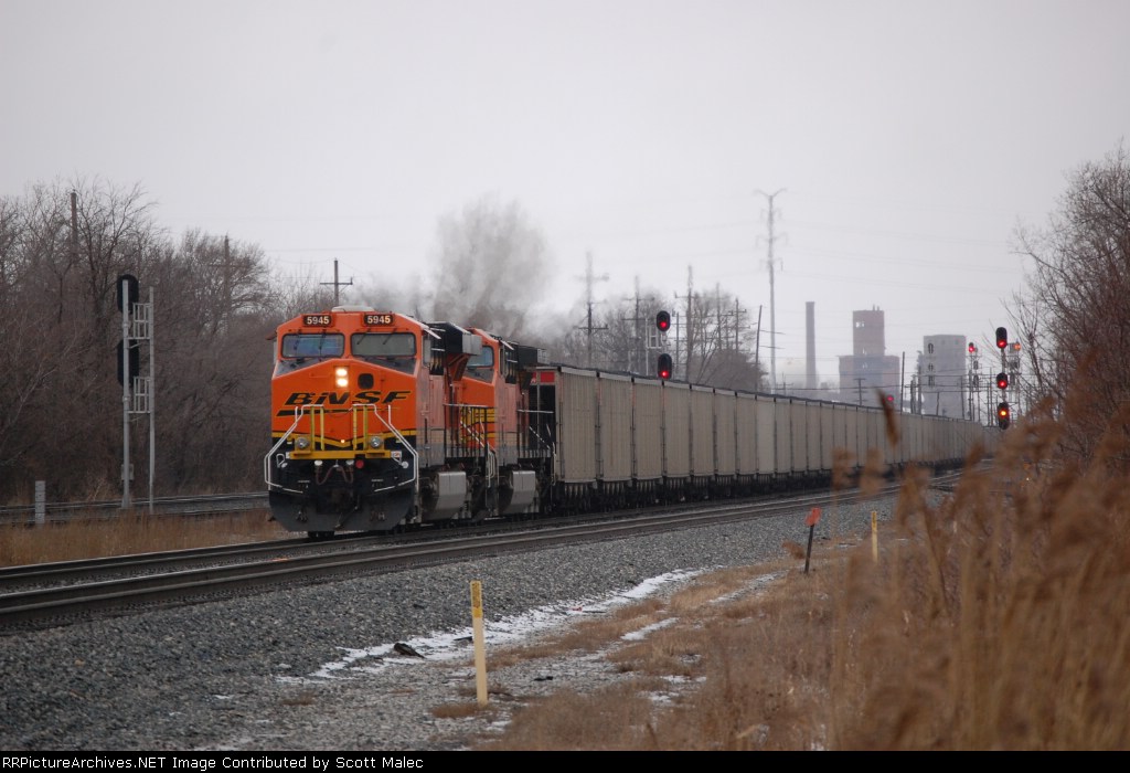 BNSF 5945